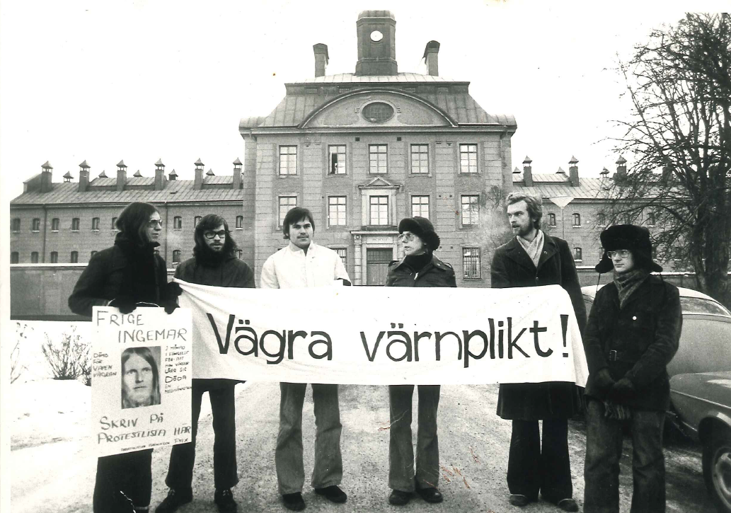 PRESSMEDDELANDE: Fler unga som tvingas till värnplikt hör av sig till oss | Svenska Freds